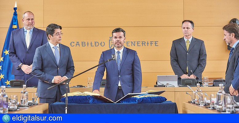 El Ex Concejal de Adeje Carlos Z. Chinea L. tomó posesión como ...