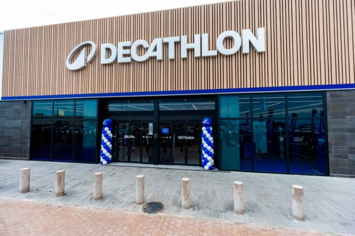 Decathlon inaugura su primera tienda en el sur de Tenerife con gran ...